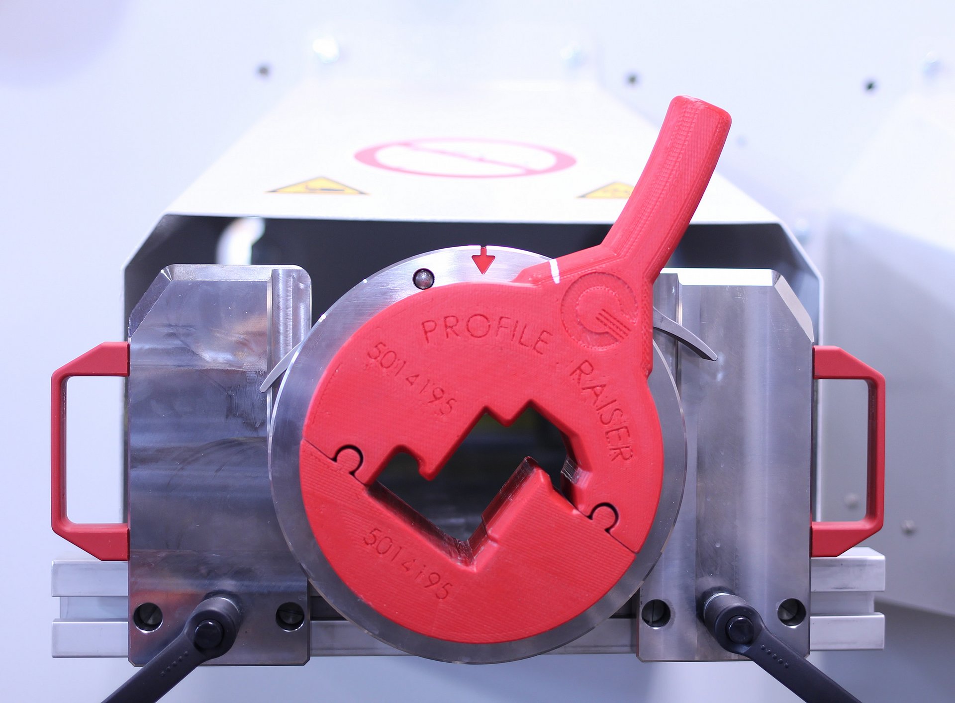 TEC.LINE | Technische Profile - Exelliq